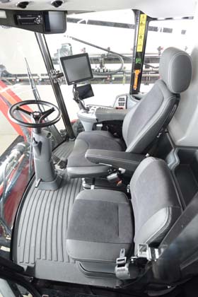 Nitro 7000 Series » Miller Self Propelled Sprayers